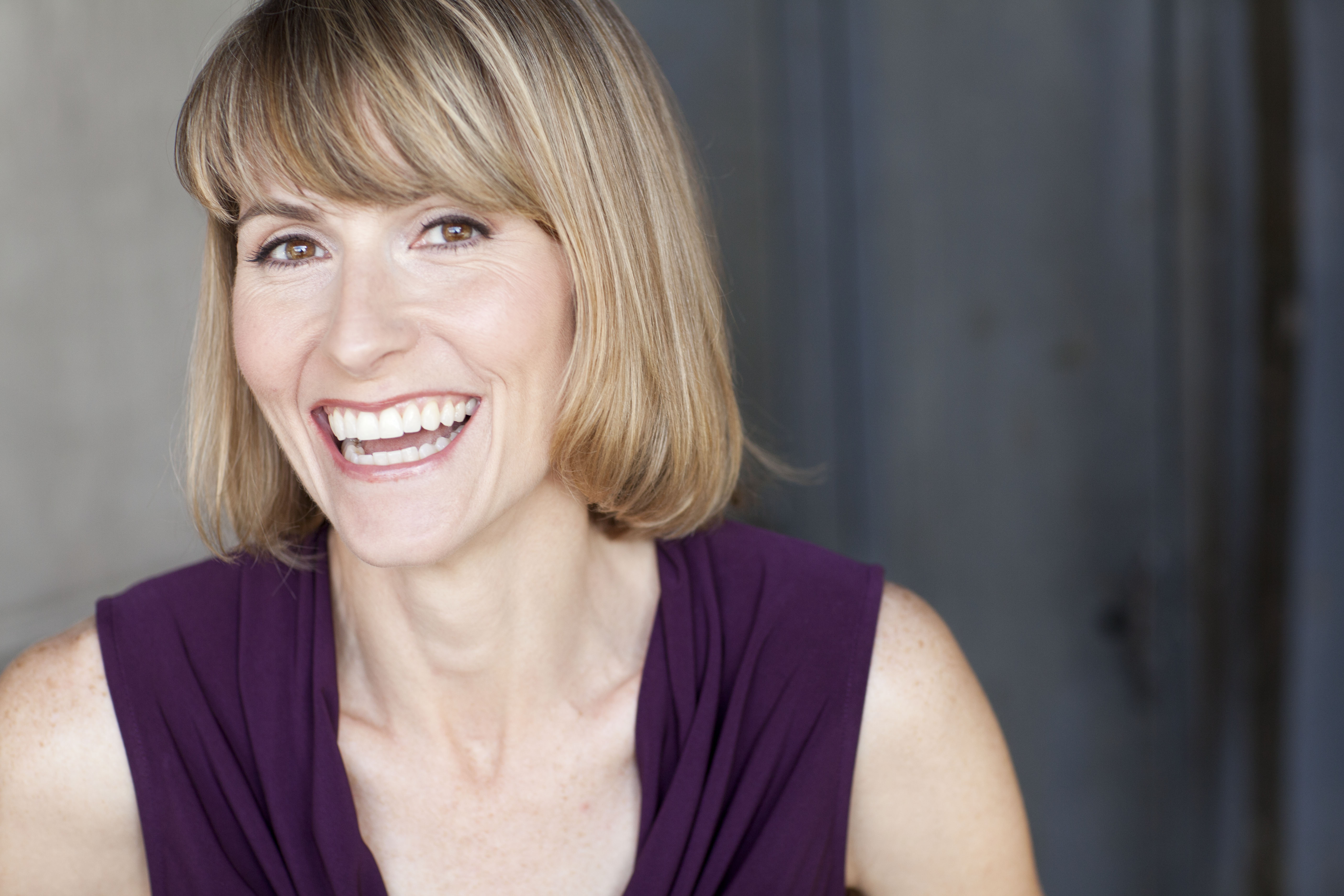 Contact Jennifer - Jennifer Nichols